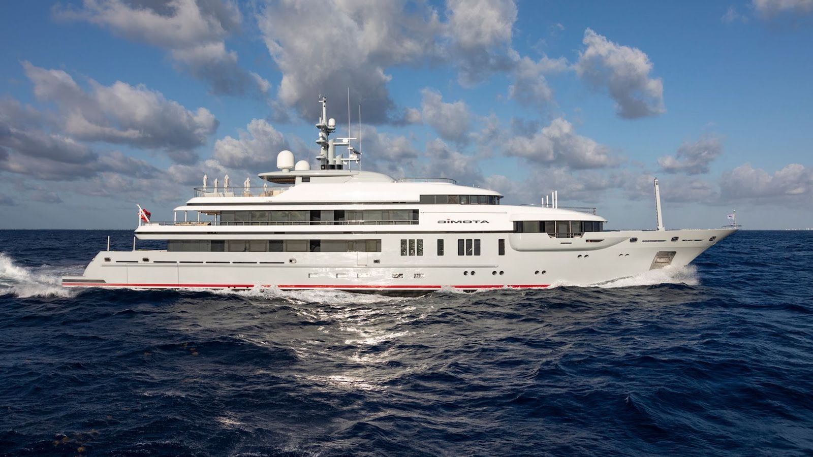 ATOMIC yacht for sale (Viareggio Superyachts (VSY), 63.7m, 2020)